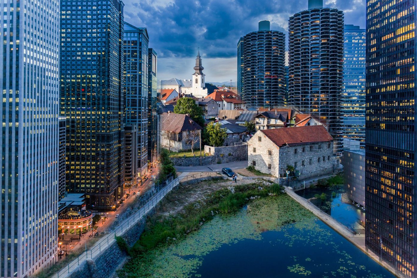 Napokon otkrivena tajna vječno raskopanih ulica grada Gospića | LIKA ...